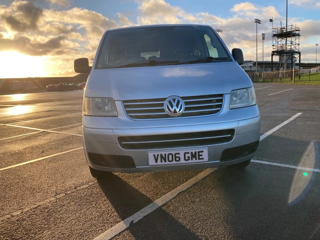 VW TRANSPORTER T5 Minibus ** 2.5 Tdi** 2006** Superb Throughout** FSH ...