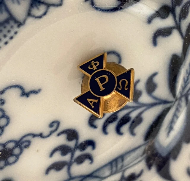 VINTAGE ALPHA PHI Omega ΑΦΩ Fraternité Lapel Pin Frat Pledge College ...