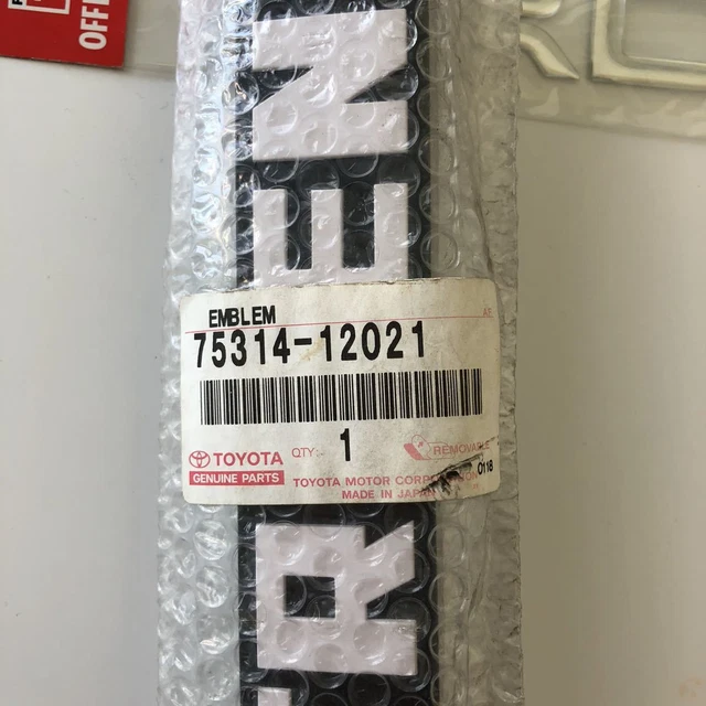 TOYOTA GENUINE AE86 Corolla Sprinter Front Grill TRUENO Emblem Badge ...