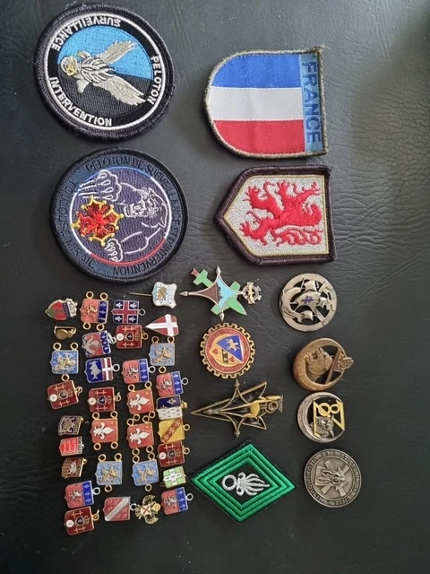 LOT MILITARIA ET divers dont insignes WW2 . FFI. AFN. Patch gendarmerie etc EUR 100,00 - PicClick FR