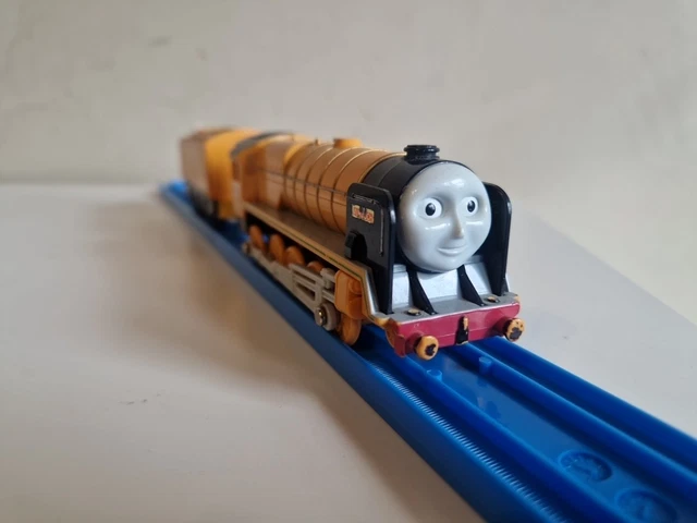 TOMY TRACKMASTER MURDOCH & Motorised Tender Thomas The Tank Engine ...