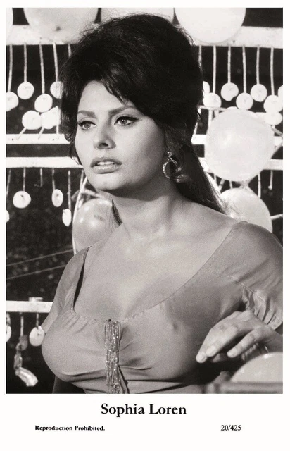 SOPHIA LOREN - Film star Pin Up PHOTO postcard - 20/425 Publisher Swiftsure Post EUR 4,99 ...