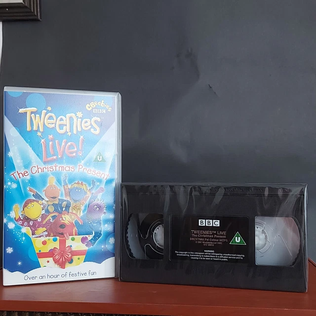 NEW CBEEBIES TWEENIES Live ! The Christmas Present VHS Video TAPE STILL ...