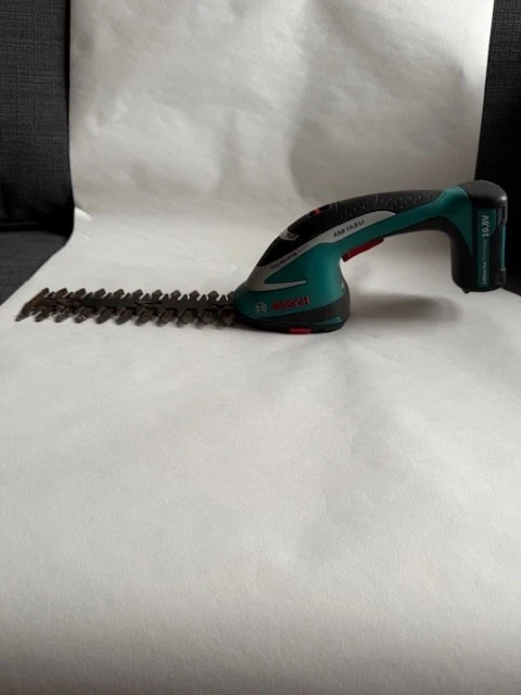 BOSCH ASB 10.8 Ll Grass/Shrub Shearer 200 x 80 mm Blade Anti-Blocking ...