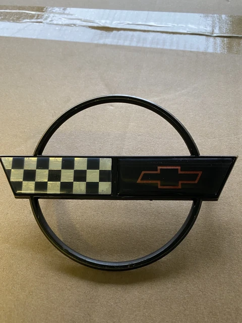ORIGINAL CHEVROLET CORVETTE C4 Rear Badge Emblem Gas Lid Fuel Flap ...