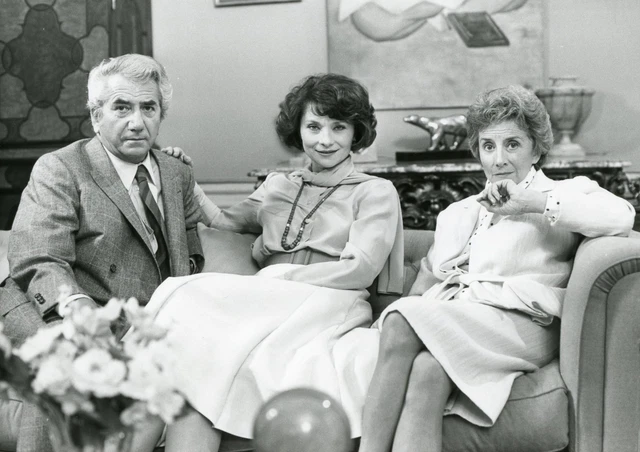 DANIEL GELIN MACHA Meril Suzanne Flon "La Robe Mauve De Valentine ...