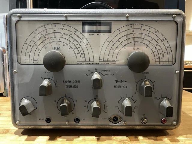 RARE VINTAGE TAYLOR 61A AM-EM Signal Generator £35.00 - PicClick UK
