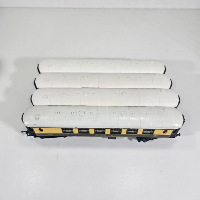 RACK OF 4 Pullman Triang First Class Coaches Anne Mary Car No 79 Mary ...
