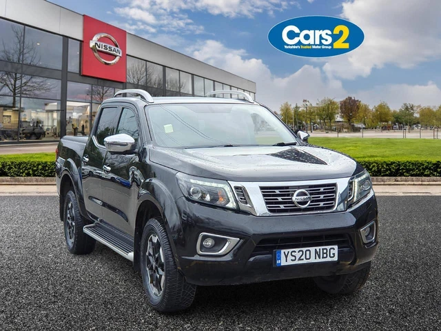 2020 NISSAN NAVARA Double Cab Pick Up Tekna 2.3dCi 190 TT 4WD Auto ...