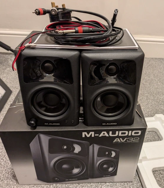 M-AUDIO AV32 COMPACT Desktop Monitor Speakers | Home Studio | No ...