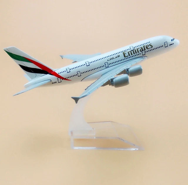 EMIRATES AIRBUS A380-800 Collectable Scale Model Aircraft £12.99 ...