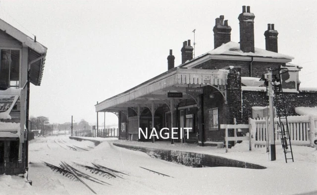 35MM RAILWAY NEGATIVE SAXMUNDHAM STATION UNDER SNOW SUFFOLK 1978 #7320 ...