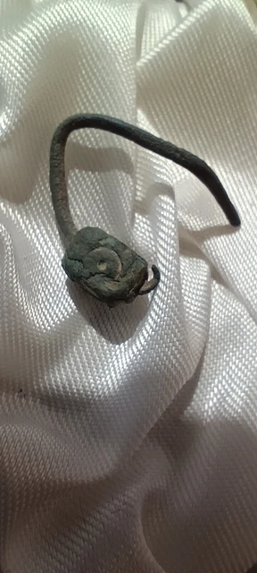 ANCIENNE BAGUE JONC Mérovingienne En Bronze Avec Osselle EUR 10,00 ...