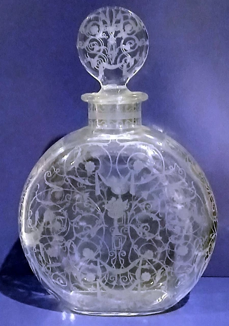 FLACON À PARFUM, modèle "Michel Ange" en cristal soufflé de Baccarat ...
