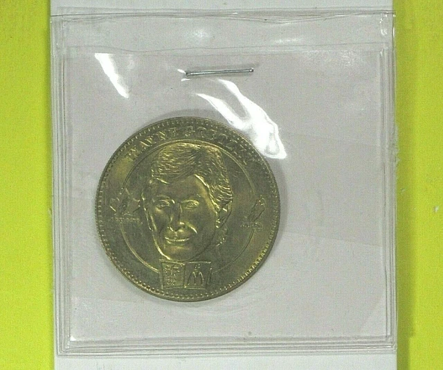 1998 MCDONALD'S Wayne Gretzky / Joe Sakic Team Canada Double Sided Coin ...