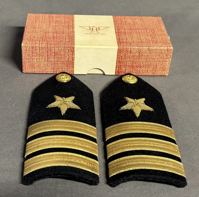US NAVY COMMANDER Uniform Shoulder Board Set Hilborn Hamburger Original ...