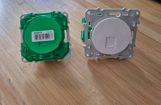 SCHNEIDER ODACE PRISE RJ45 + Resi9 S-One format DPM connecteur RJ45 ...