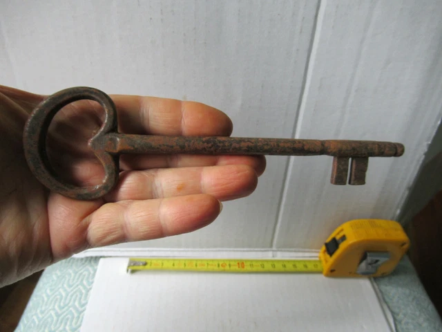 ANCIEN CLE CLEF Antique Old Key Alter Schlüssel Vecchia Chiave Llave ...