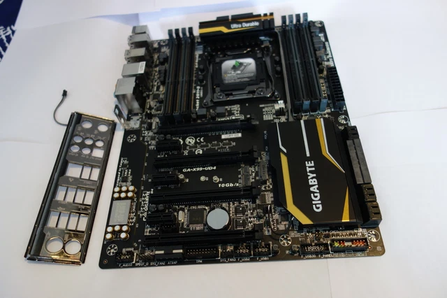 GIGABYTE X99 UD4 Gaming Motherboard LGA 2011-v3 Socket CPU £149.00 ...