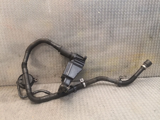 MERCEDES-BENZ C W205 2700105401 Separatore colono olio 2,00 benzina ...