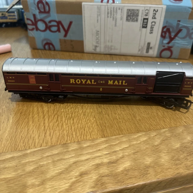 HORNBY R164 OPERATING Royal Mail Post Office Coach 30249 in LMS Maroon ...