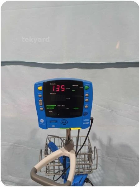 GE CARESCAPE DINAMAP V100 Vital Signs Patient Monitor @ (323461) EUR ...