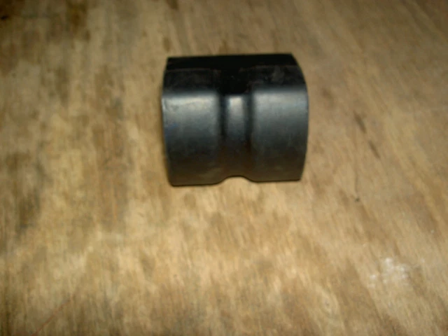 MERCEDES VARIO W667 RUBBER MOUNTING 26mm NEW GENUINE A 6673230385 EUR 7 ...