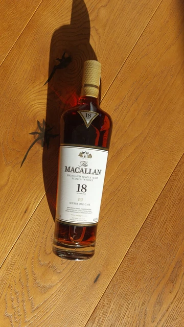 THE MACALLAN SHERRY Oak 18 Years Old, 2022 Release 43% Vol £377.72 ...