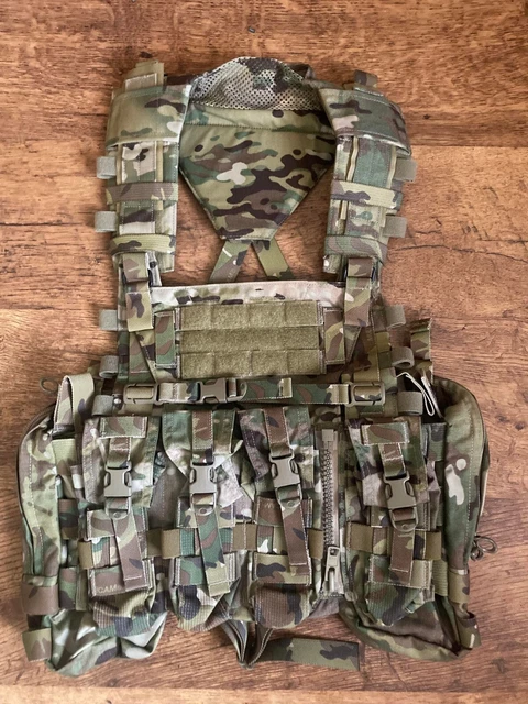 CRYE PRECISION AVS detachable chest rig and padded avs yoke £335.00 ...