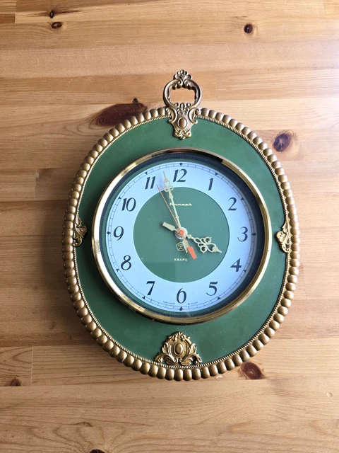 VINTAGE SOVIET WALL clock JANTAR Yantar quartz USSR Massiv Holz EUR 45 ...