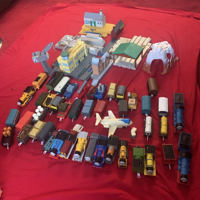 LARGE BUNDLE OF Thomas & Friends Trackmaster Ultimate Including Battery ...