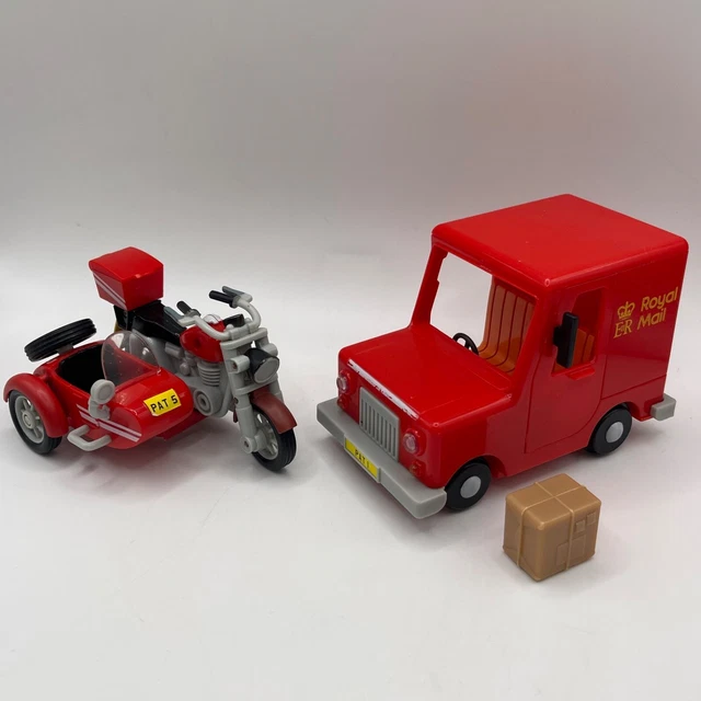POSTMAN PAT SDS Royal Mail Van (door missing) & Pat 5 Motorcycle ...
