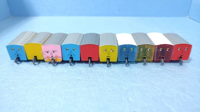 CAPSULE PLARAIL Gacha Toy TOMY Thomas & Friends Passenger Car Coach Set ...