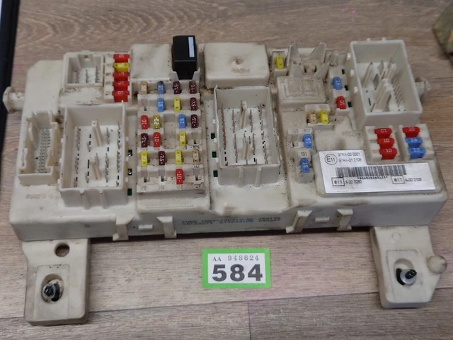 FORD FOCUS CC Bcm Body Control Module Fuse Box 7M5T-14A073-Dc £59.99 ...