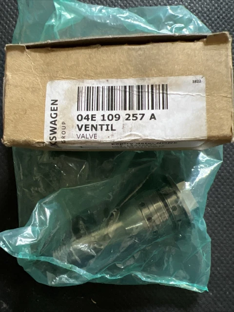 GENUINE VOLKSWAGEN CAMSHAFT Oil Control Valve 04E109257A Audi Skoda ...