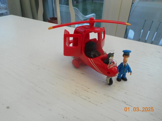 POSTMAN PAT'S HELICOPTER Pat Three with Postman Pat & Jess the Cat £6. ...