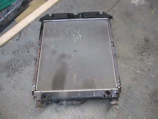 MITSUBISHI FUSO CANTER Water coolant radiator 4P10 2012 - 2016 me418714 ...