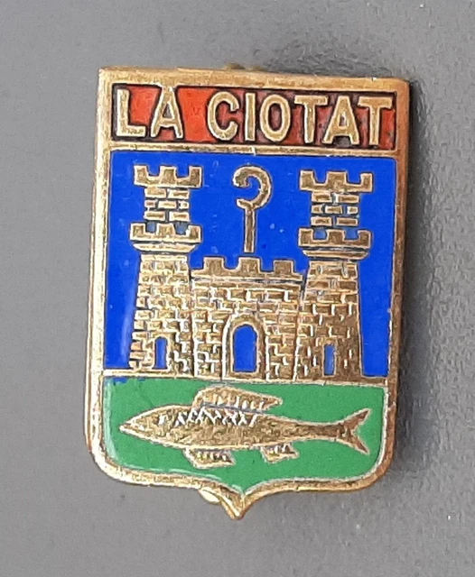 INSIGNE ÉMAIL LA CIOTAT Ville Blason Héraldique miniature PIN 1960 ORIGINAL EUR 7,99 - PicClick FR
