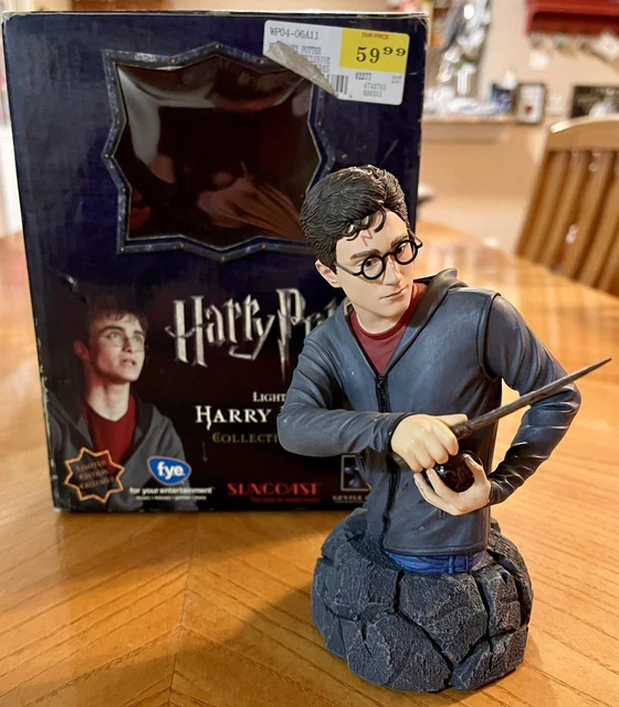 HARRY POTTER LIGHT Up Bust Limited Edition Gentle Giant Fye Exclusive ...