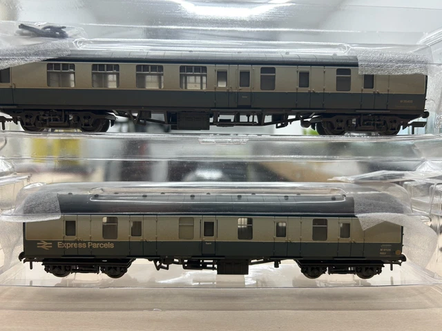 BACHMANN 39-000K BR MK1 Twin Pack BG Express Parcels & BSK Weathered £ ...
