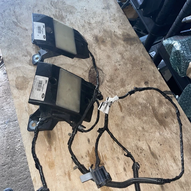 GENUINE RANGE ROVER Vogue L405 Rear Traffic Detection Sensors Dk52 ...