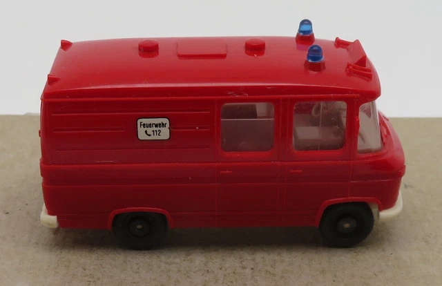 B MICRO WIKING HO 1/87 VAN MERCEDES L 406 FIREFIGHTERS FIRE BRIGADE 112 ...