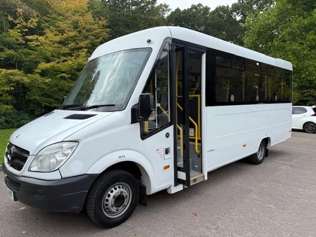 2012 (62) MERCEDES Sprinter TREKA 513 Minibus Welfare Bus Auto - ULEZ ...