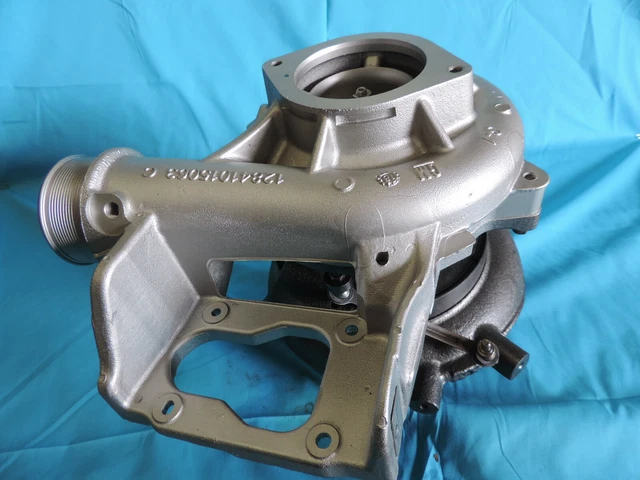GMC SIERRA 2500 Duramax L5P Engine Borg Warner B2BV Genuine OEM Turbo ...