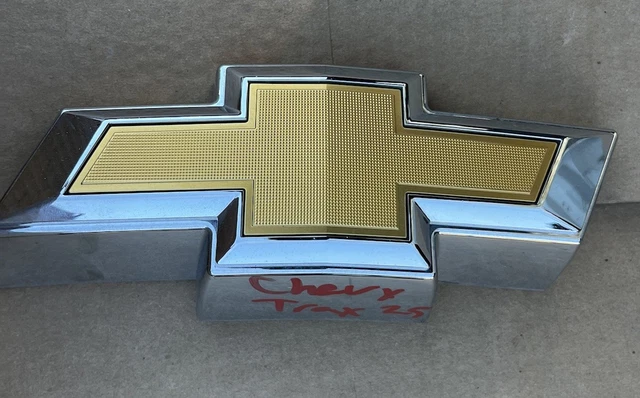 2025 CHEVROLET TRAX Front Grille Emblem oem original Chevy logo $139.90 ...