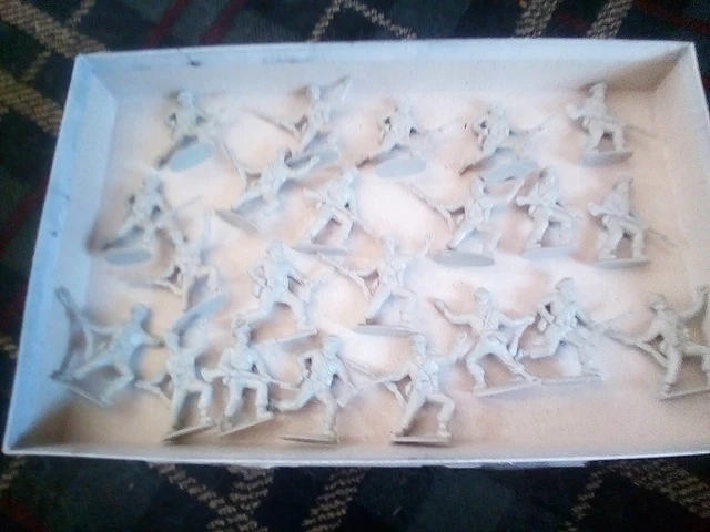VINTAGE CHARBENS BRITISH Army Ww2 Plastic Soldiers. £16.31 - PicClick UK