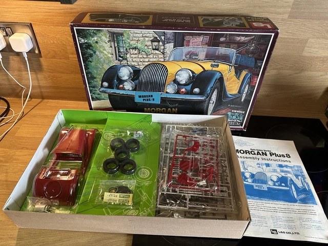 LS AUTO SALON Series No.1 Morgan Plus/8 Car Model Kit - Boxed - Scale 1 ...