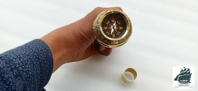 ANCIEN MARCHE EN Bois Canne Boussole Tête Laiton Poignée Marron Bâton ...