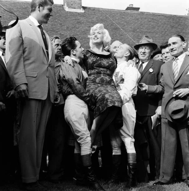 JAYNE MANSFIELD IS lifted by jockey's Kipper Lynch Ray Reader as h- Old ...