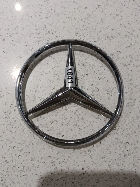 MERCEDES-BENZ W124 W201 190E Boot Trunk Badge Emblem 2017580058 £13.99 ...